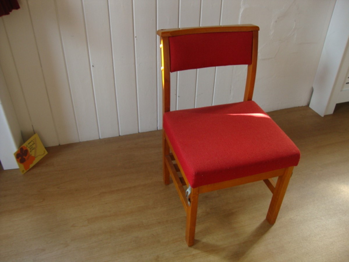 New Home wanted: Chairs and Pulpit | Southampton District Methodist Church